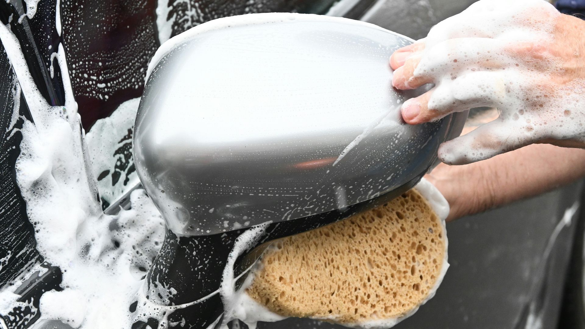 20 Easy Car Maintenance Tasks You Can Do By Yourself - WealthyDriver