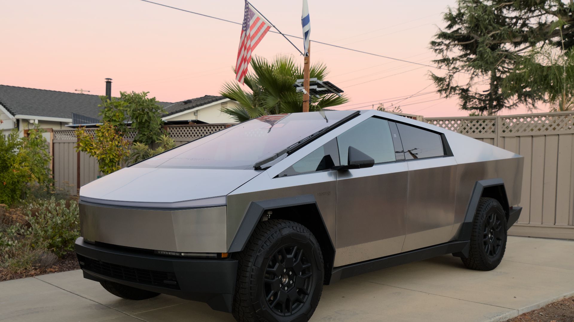 20 Ridiculously Expensive Cars That Look Ugly - WealthyDriver