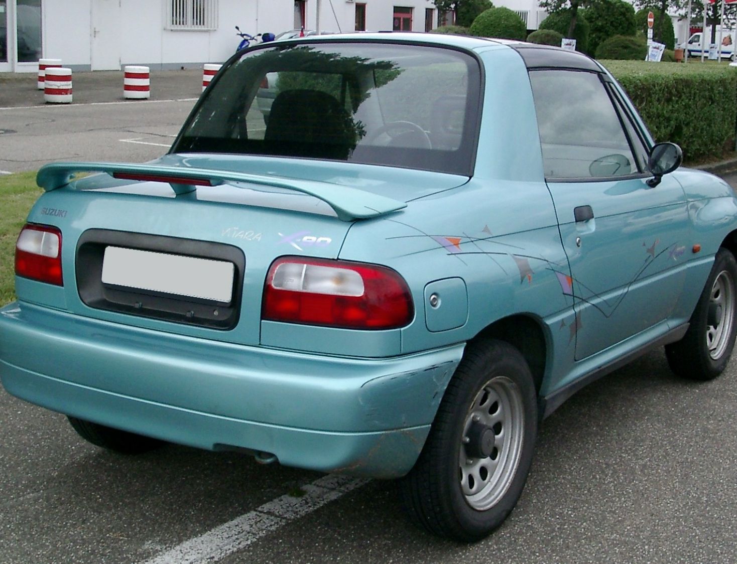 20 Cars With The Worst Tail Light Designs - WealthyDriver