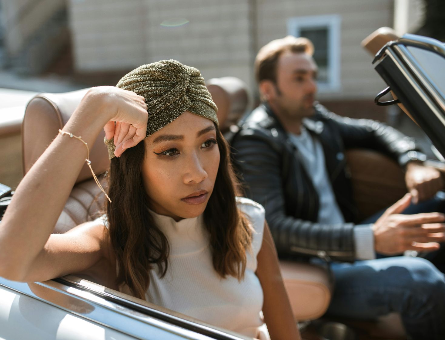 10 Things Passengers Do That Annoy Drivers & Vice Versa - WealthyDriver