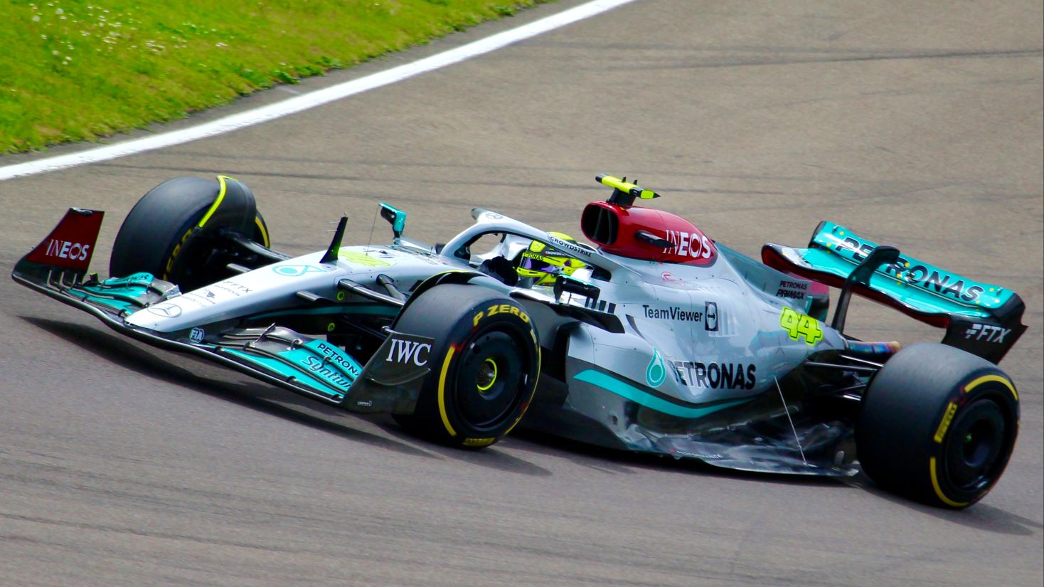 10 Mental Challenges F1 Drivers Face & 10 Physical Ones - WealthyDriver