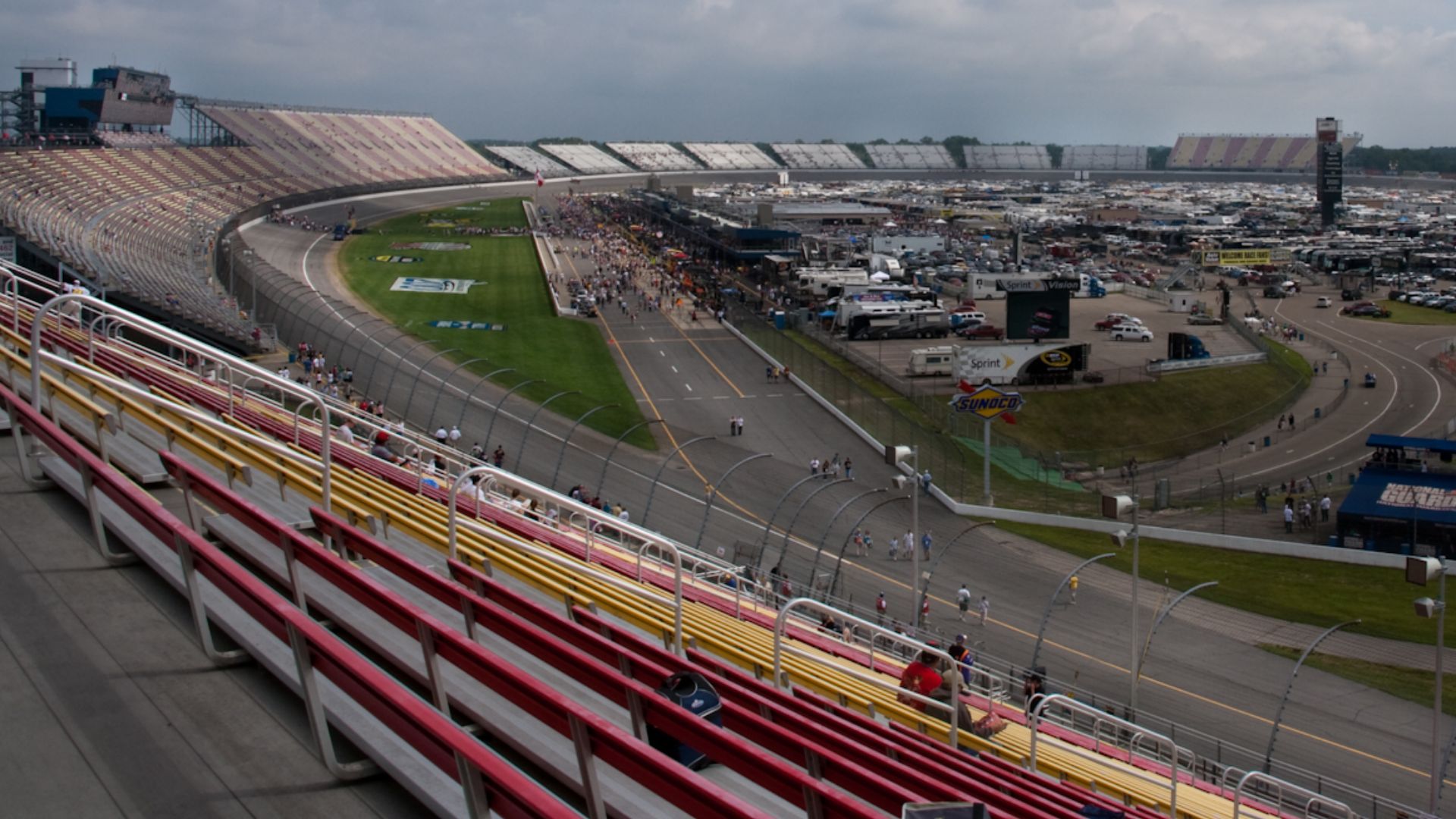 The 20 Greatest Race Tracks In America - WealthyDriver